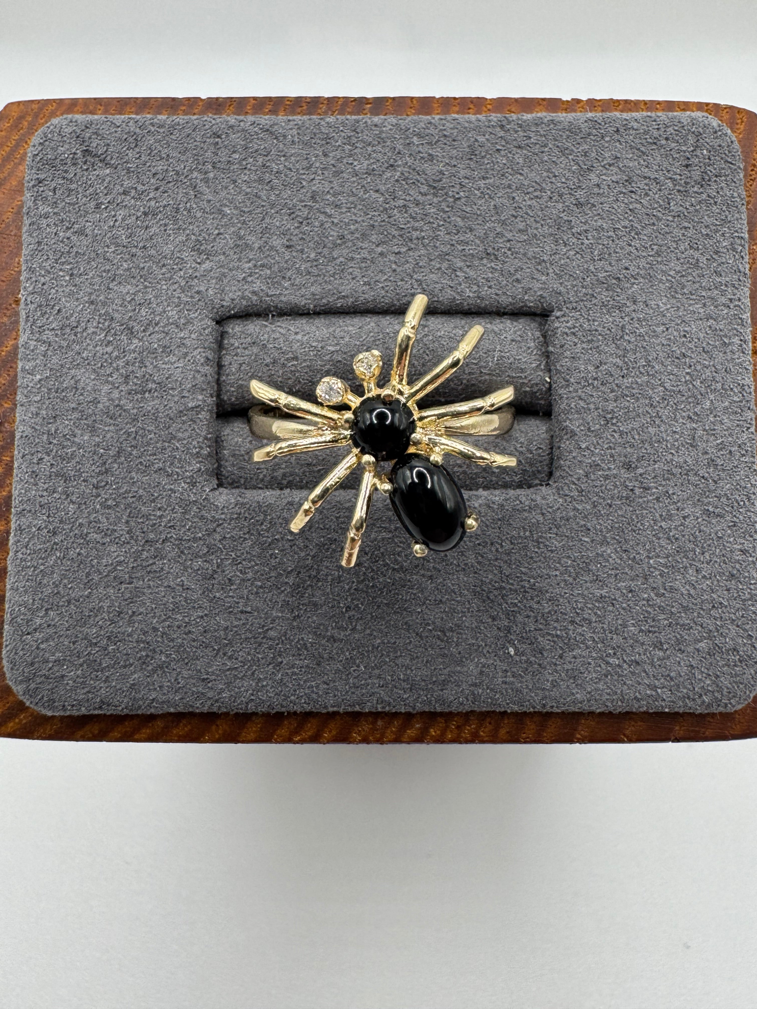 9ct gold onyx and diamond spider ring – gunnersjewellers